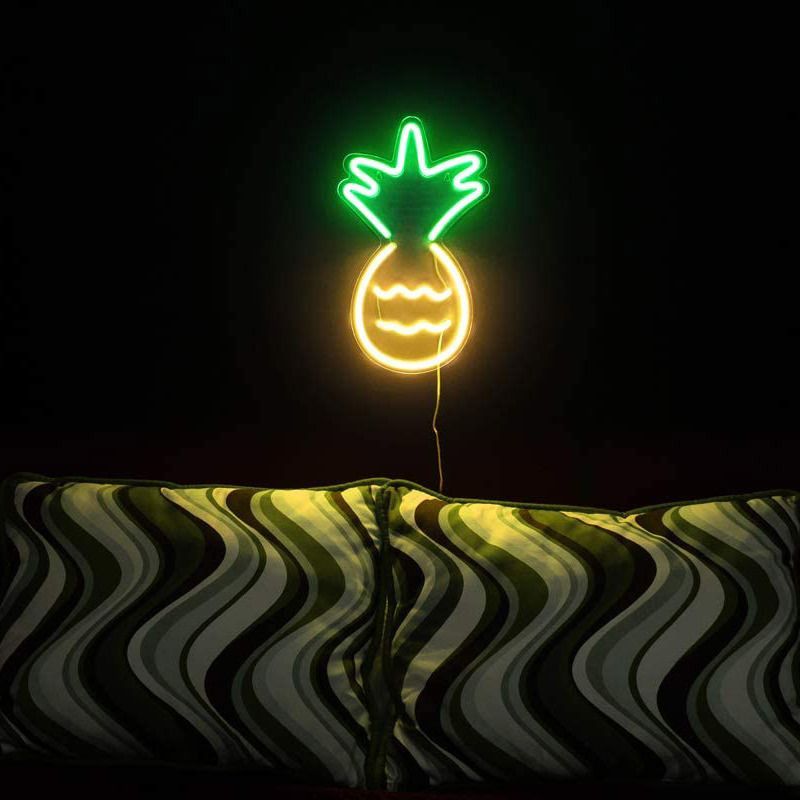Ananas neon bord met USB kabel geel met groene verlichting
